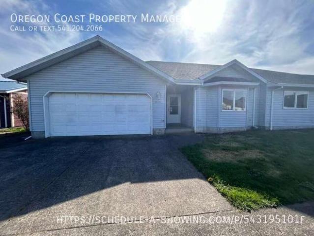 2 Br, 2 bath, Condo 903 Evergreen Dr