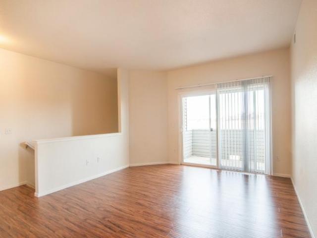 2 Br, 2 bath, Condo 905 S Zeno Way