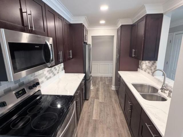 2 Br, 2 bath, Condo 907 Curtiss Street