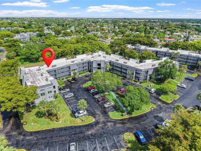 2 Br, 2 bath, Condo 9091 Lime Bay Blvd