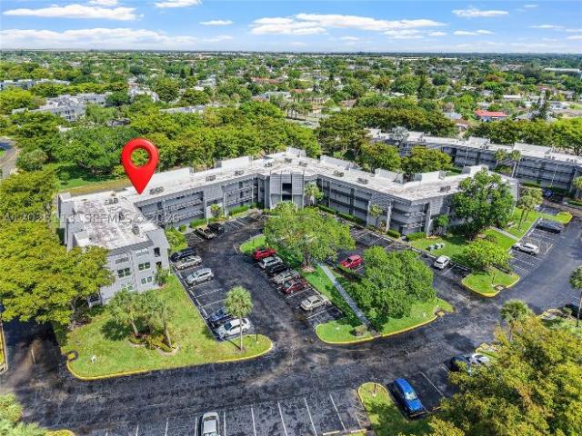 2 Br, 2 bath, Condo 9091 Lime Bay Blvd