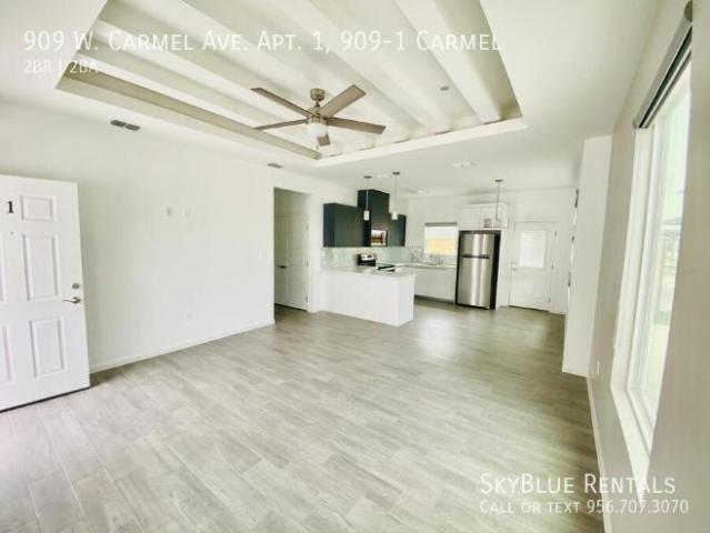 2 Br, 2 bath, Condo 909 W Carmel Ave