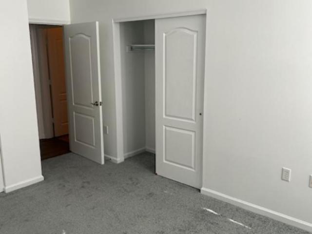 2 Br, 2 bath, Condo 912 Southmoor Drive