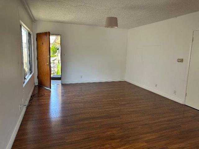 2 Br, 2 bath, Condo 920 N Spaulding Ave