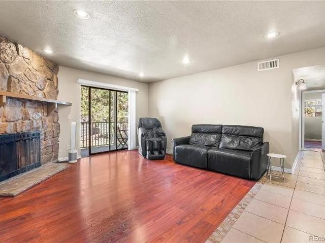 2 Br, 2 bath, Condo 921 S Walden St