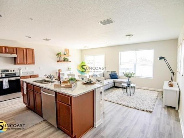 2 Br, 2 bath, Condo 9248 Western Way