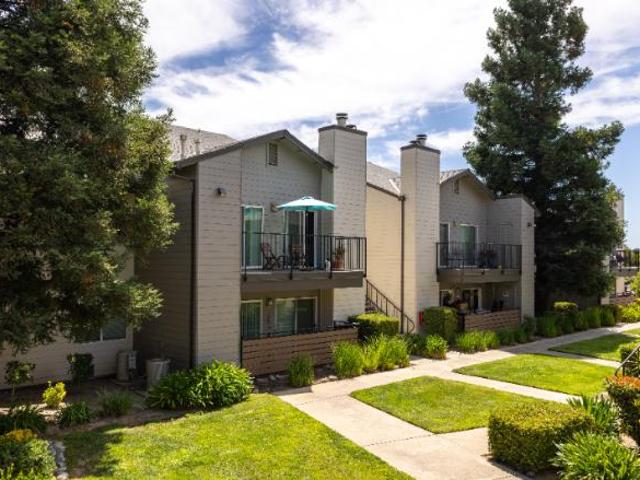 2 Br, 2 bath, Condo 9241 Elk Grove Florin Road