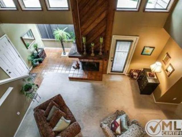 2 Br, 2 bath, Condo 9254 Forest Ln