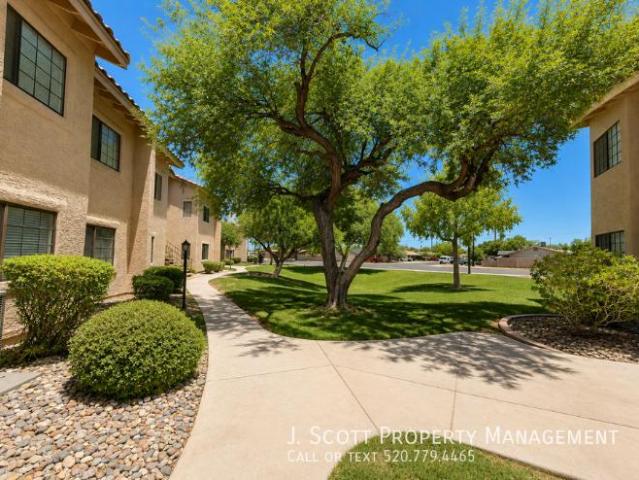 2 Br, 2 bath, Condo 930 North Mesa Dr