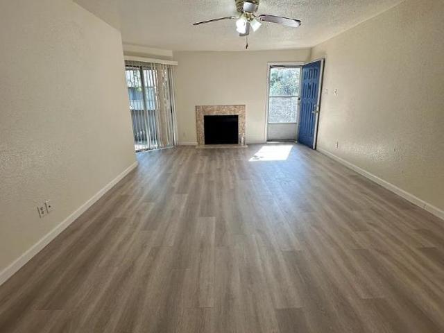 2 Br, 2 bath, Condo 9700 Leawood Blvd