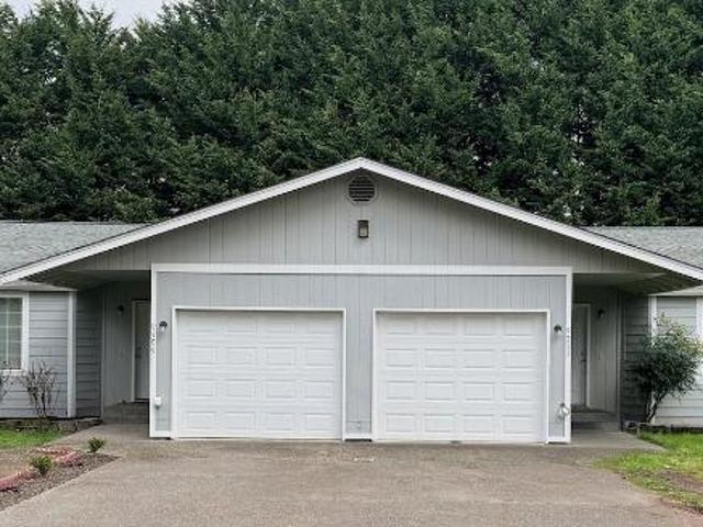 2 Br, 2 bath, Condo 9717 11th Avenue Court East