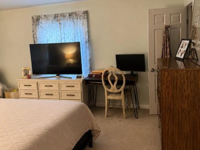 2 Br, 2 bath, Condo 9760 Bunker Hill Ln