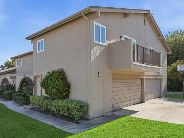 2 Br, 2 bath, Condo 9922 Paseo Montalban