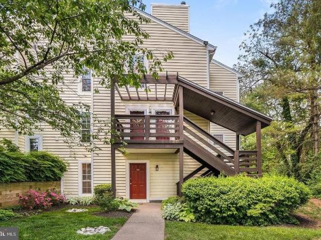 2 Br, 2 bath, Condo 9937 Oakton Terrace Road