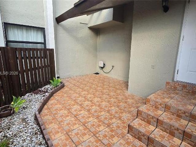 2 Br, 2 bath, Condo 9970 NW 9th St Cir