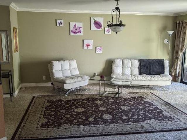 2 Br, 2 bath, Condo 999 Evelyn Terrace West