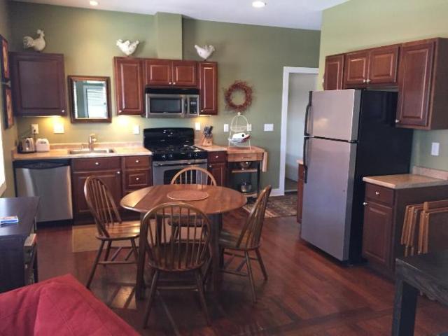 2 Br, 2 bath, Condo 1006 E 2nd Street