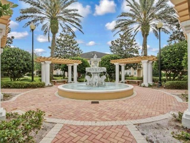 2 Br, 2 bath, Condo 10075 Gate Pkwy N