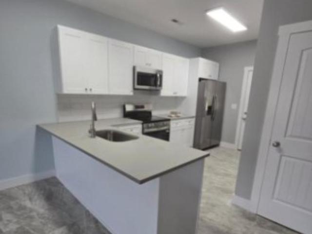 2 Br, 2 bath, Condo 1008 Firestone Ln