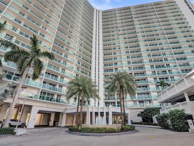 2 Br, 2 bath, Condo 100 Bayview Dr