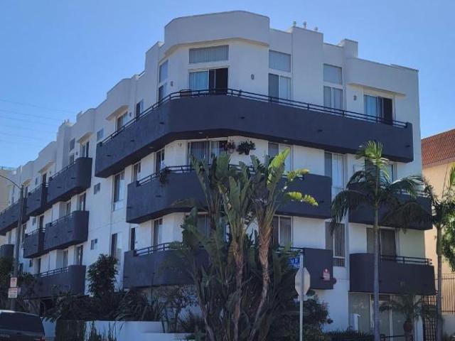 2 Br, 2 bath, Condo 100 S Hayworth