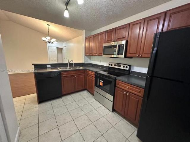 2 Br, 2 bath, Condo 10161 W Sunrise Blvd