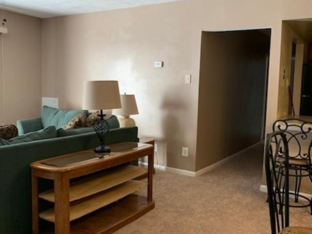 2 Br, 2 bath, Condo 10101 Prince Place