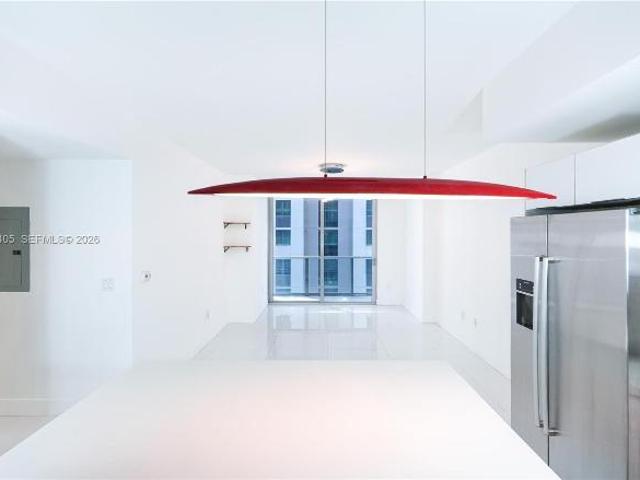 2 Br, 2 bath, Condo 1010 SW 2nd Ave