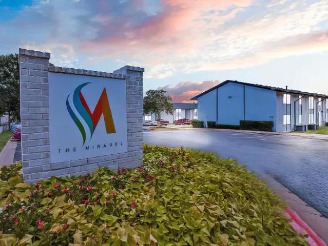 2 Br, 2 bath, Condo 1020 S Belt Line Rd