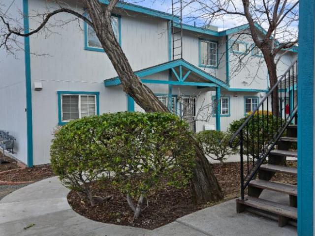 2 Br, 2 bath, Condo 1022 E Fifth Street