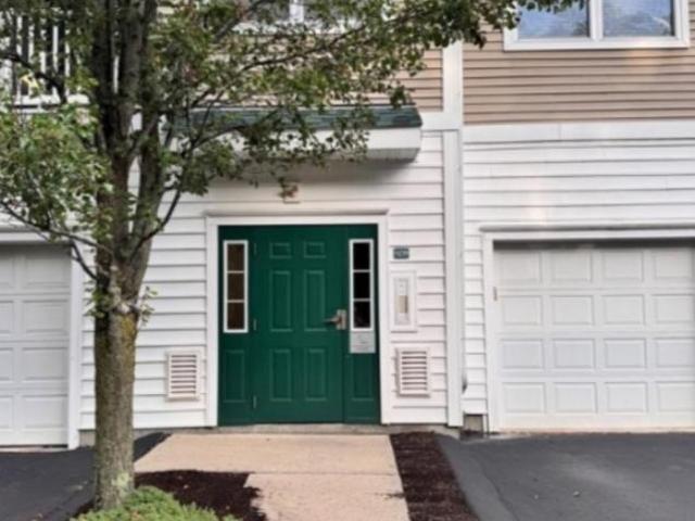 2 Br, 2 bath, Condo 104 Mills St