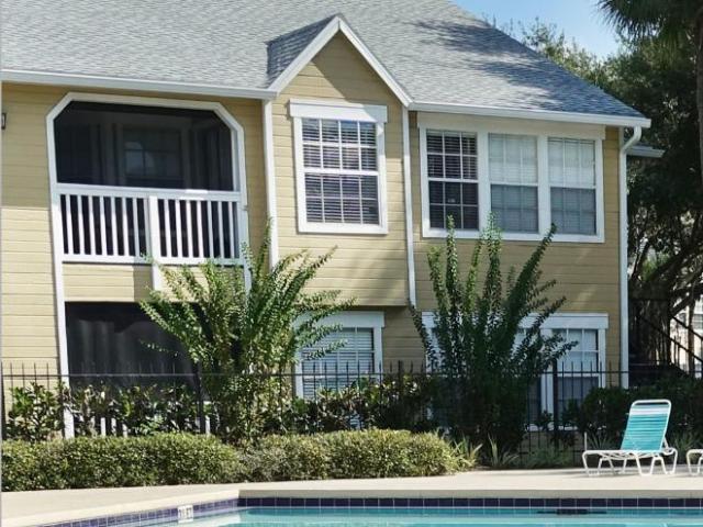 2 Br, 2 bath, Condo 1055 South Hiawassee