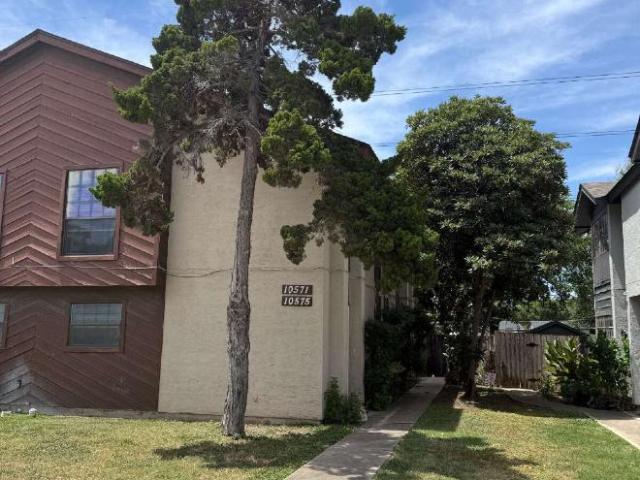 2 Br, 2 bath, Condo 10571 Starcrest Dr