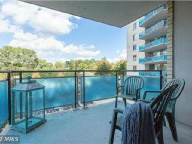 2 Br, 2 bath, Condo 10500 Rockville Pike