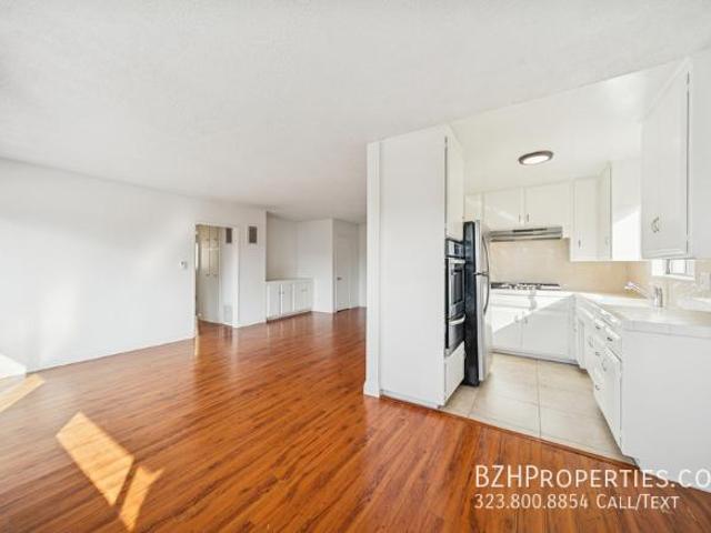 2 Br, 2 bath, Condo 1050 S Wooster St