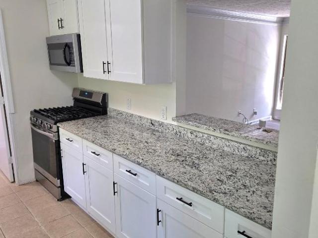 2 Br, 2 bath, Condo 106 Sterling Ct