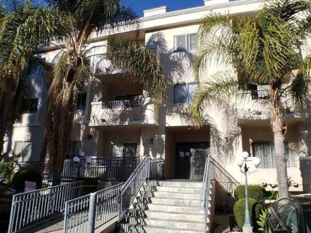 2 Br, 2 bath, Condo 10849 Fruitland Dr