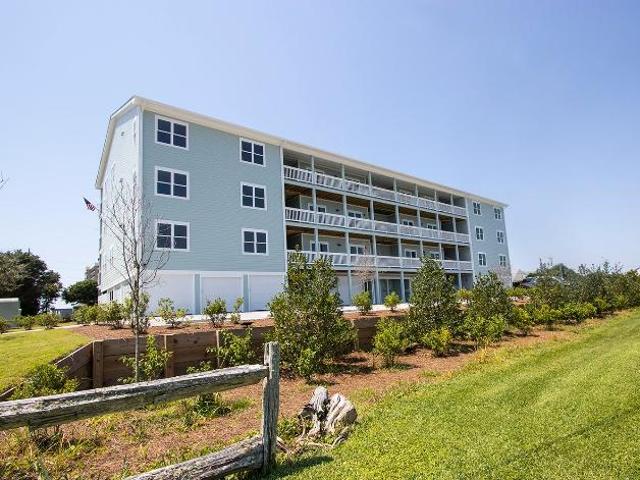 2 Br, 2 bath, Condo 109 Knollwood Dr