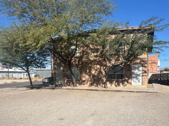 2 Br, 2 bath, Condo 1105 E 12th St
