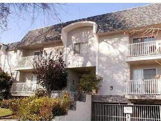 2 Br, 2 bath, Condo 11007 Hartsook St