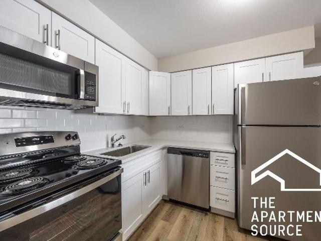 2 Br, 2 bath, Condo 110 N Kenilworth Ave #1f