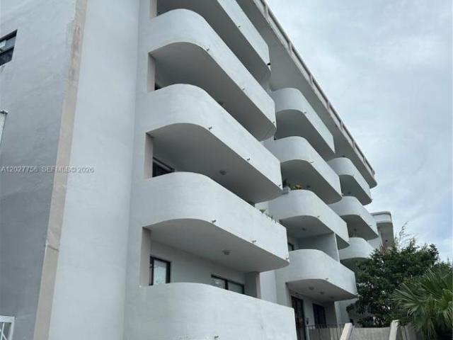 2 Br, 2 bath, Condo 110 S Shore Dr