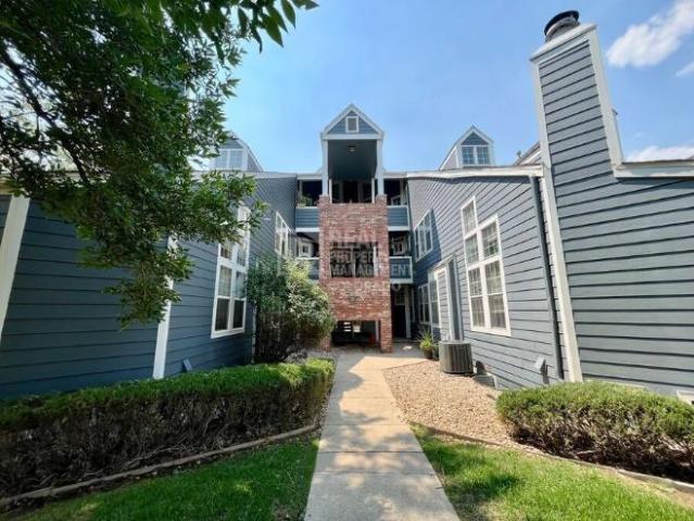 2 Br, 2 bath, Condo 11193 Alcott St