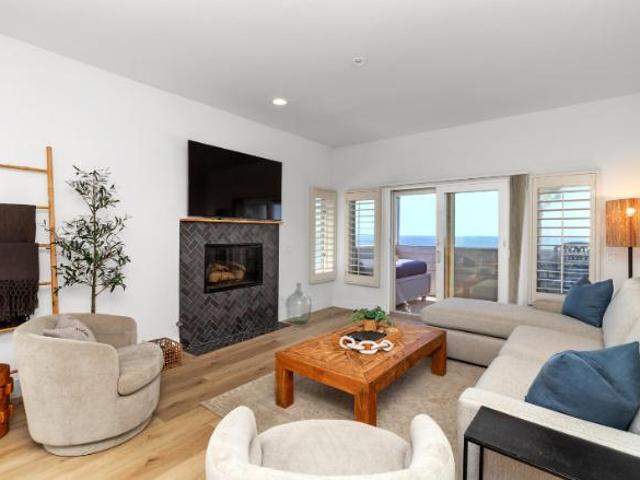 2 Br, 2 bath, Condo 111 Sequoia Ave Apt H