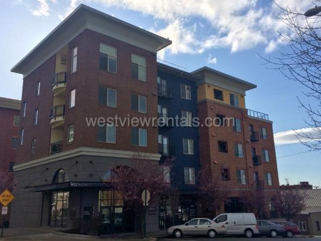 2 Br, 2 bath, Condo 112 E Maple St
