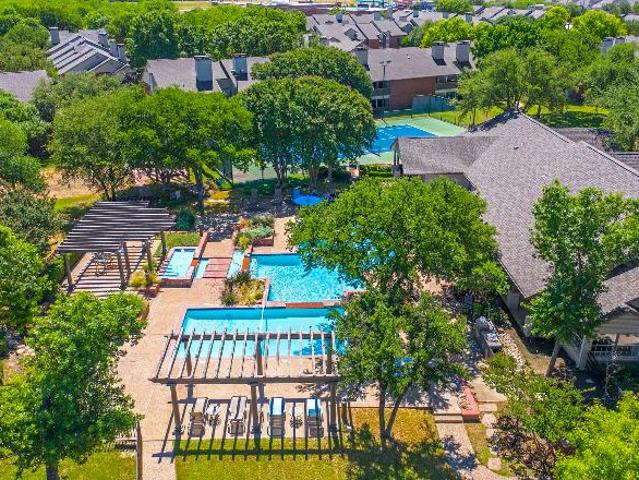 2 Br, 2 bath, Condo 1130 Bear Creek Pkwy