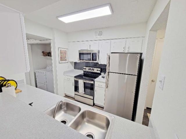 2 Br, 2 bath, Condo 1130 Bear Creek Pkwy