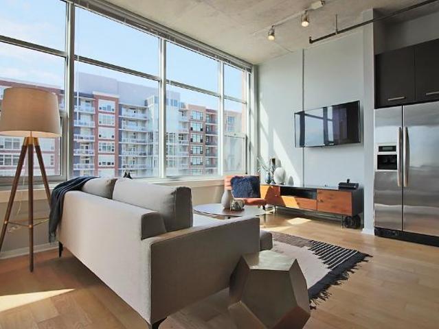 2 Br, 2 bath, Condo 1142 S Delano Ct