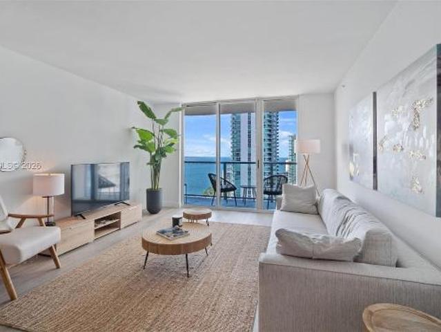 2 Br, 2 bath, Condo 1155 Brickell Bay Dr