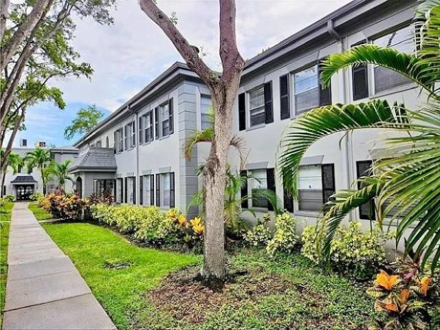 2 Br, 2 bath, Condo 1160 Rue Des Chateaux